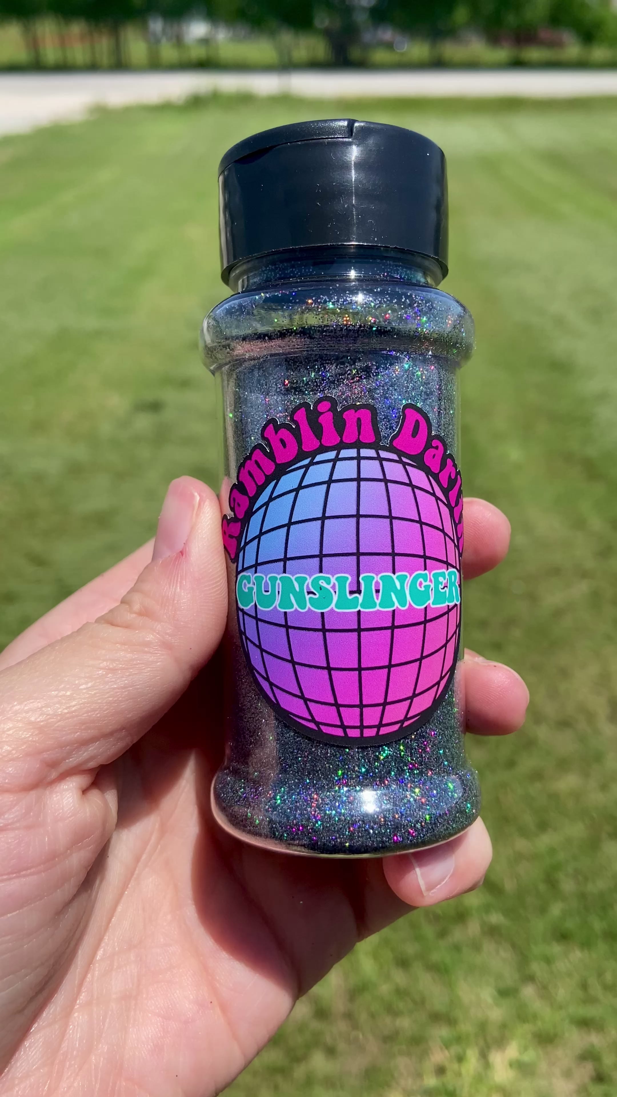 Gunslinger Fine Glitter – Ramblin Darlin